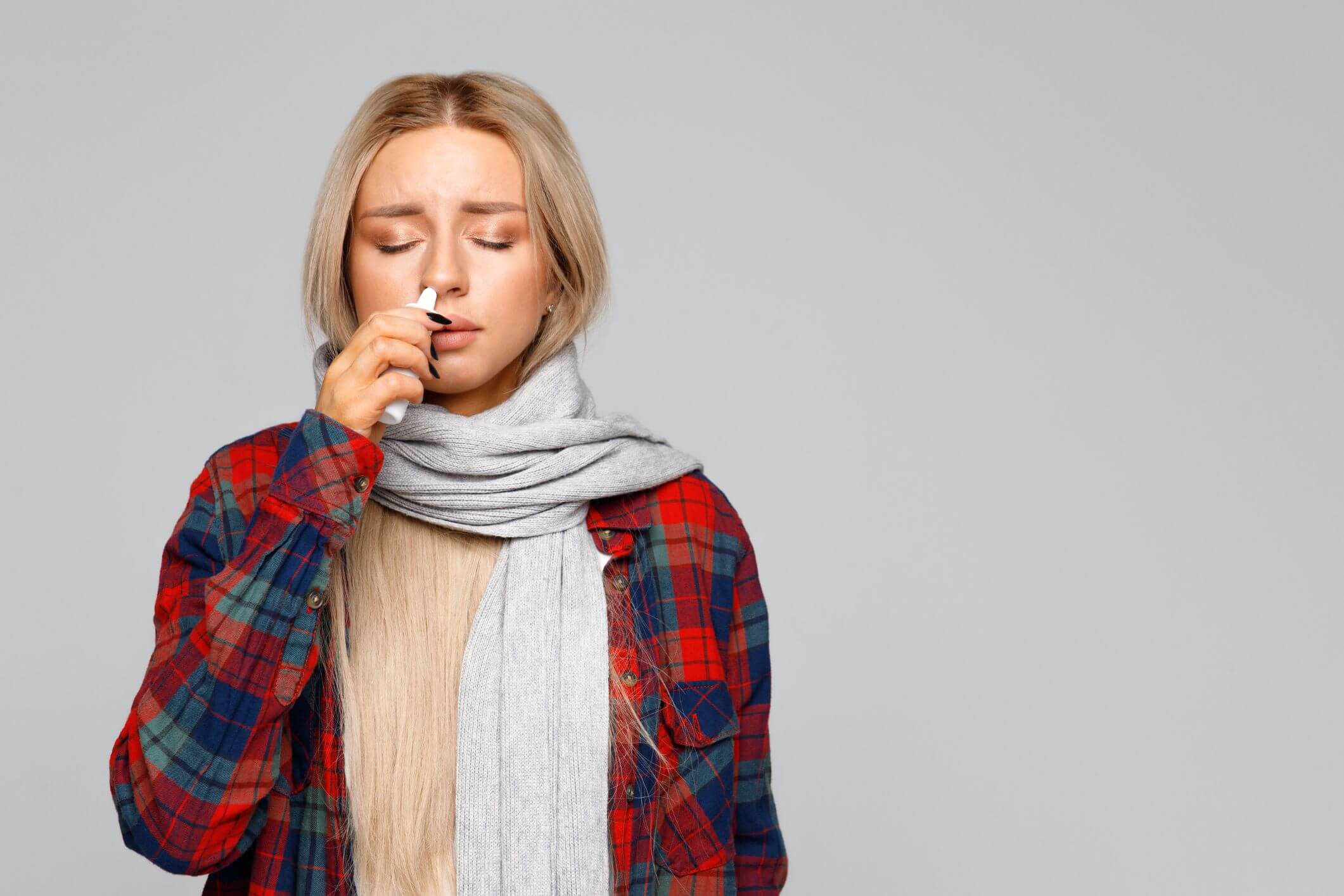 Using an Antiviral Nasal Spray to keep COVID-19 at bay - REEKOOZ